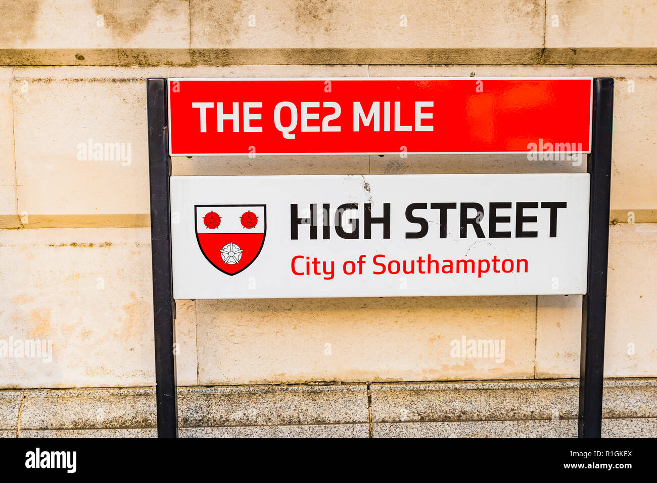 Southampton high street hi-res stock photography and images - Alamy