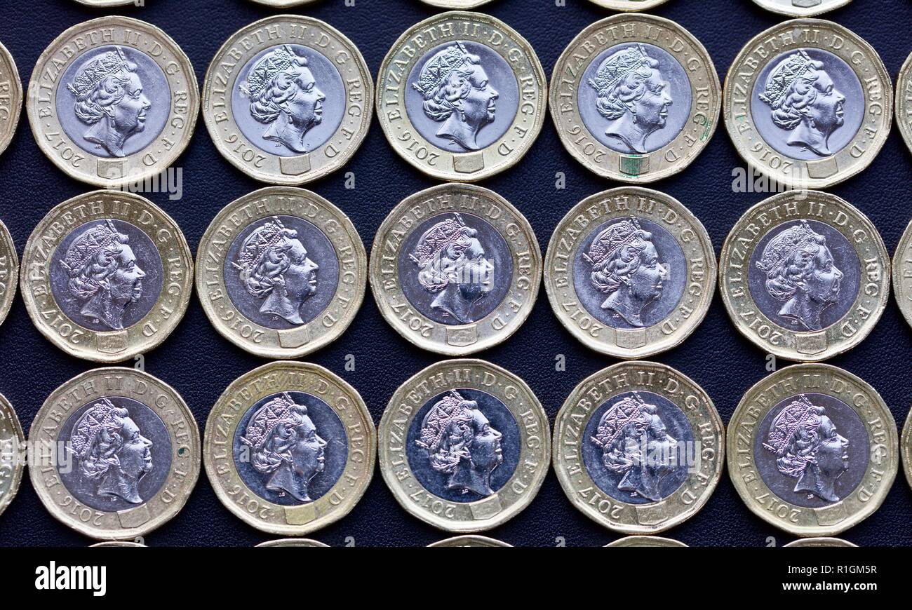 2016 Bank of England 12-sided £1 coins designed by Jody Clark Stock ...