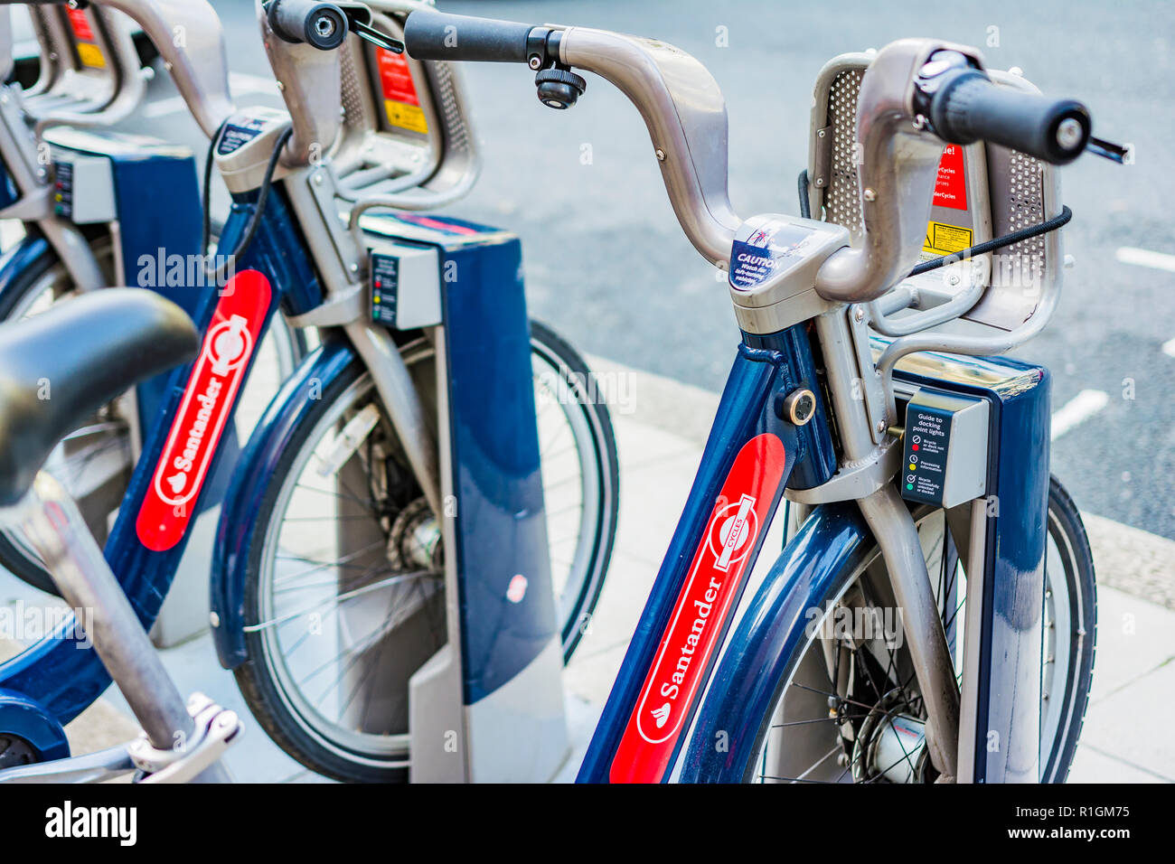 london hire cycle. London, England, United Kingdom Stock Photo - Alamy