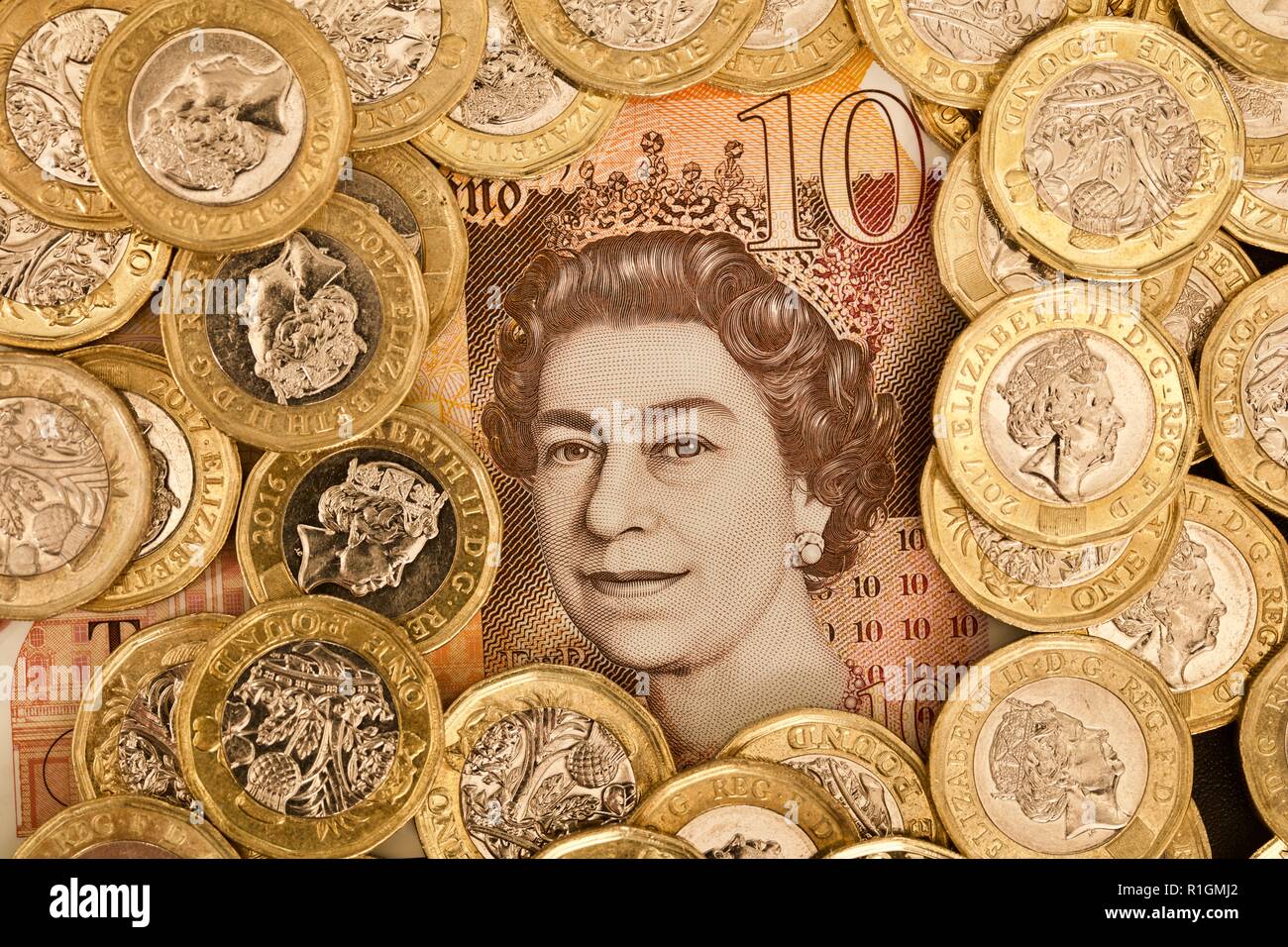 British English currency, coins and banknote, UK sterling Stock Photo ...