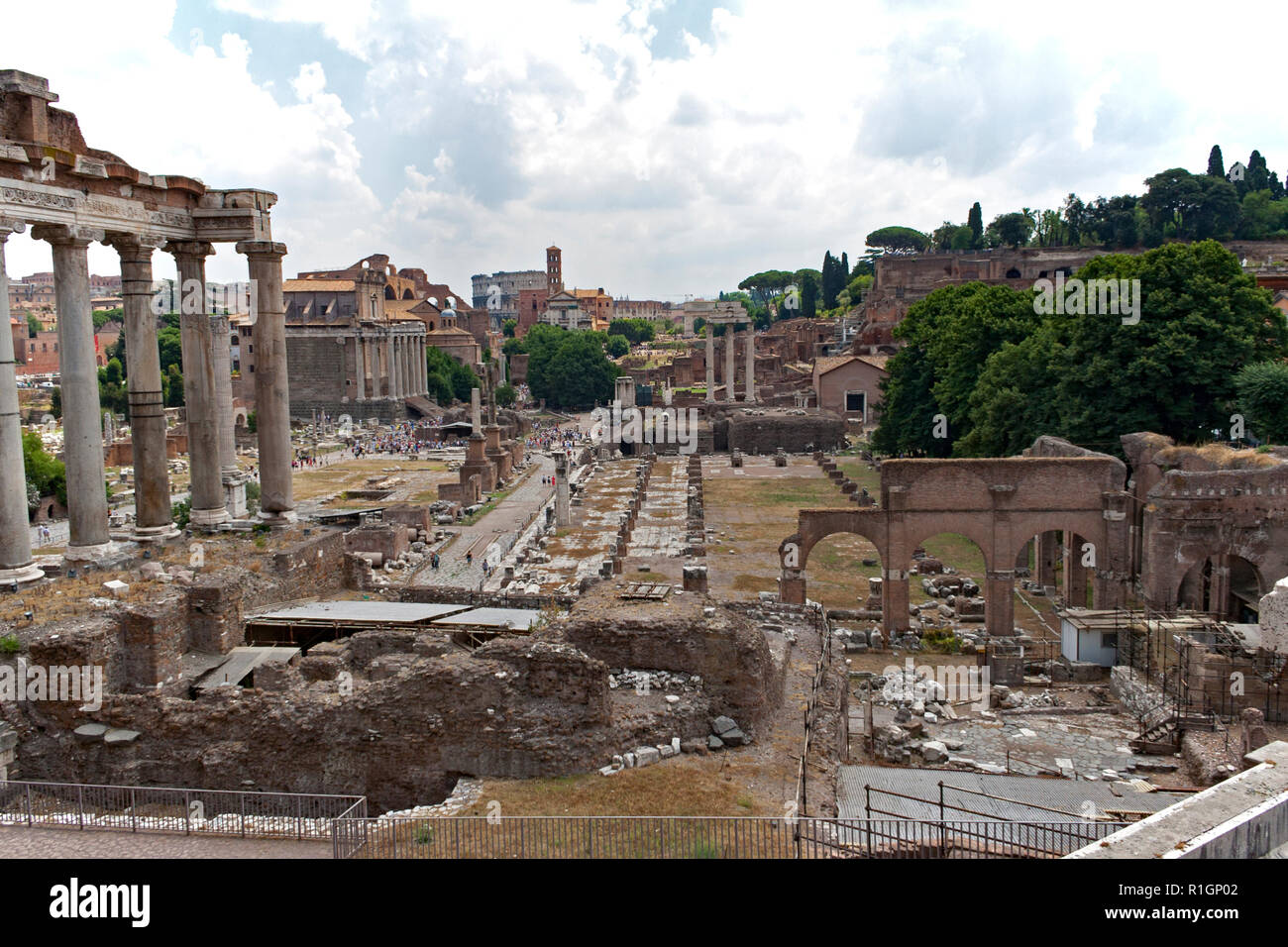 Ancient Roman Ruins Stock Photo - Alamy