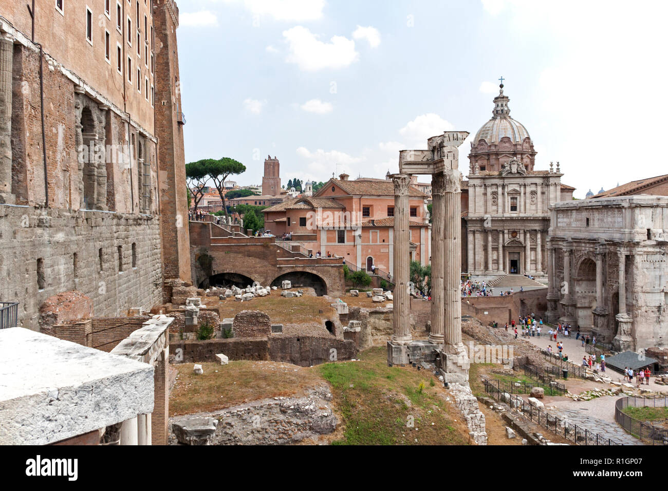 Ancient Roman Ruins Stock Photo - Alamy