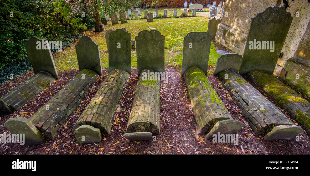 Family Graves High Resolution Stock Photography and Images - Alamy