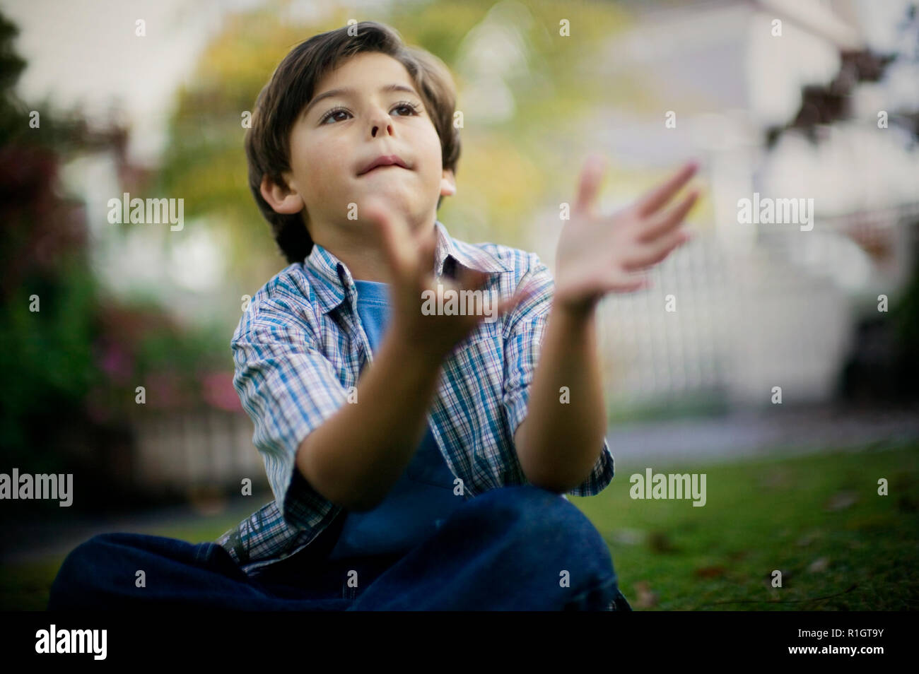 Person throwing something hi-res stock photography and images - Alamy