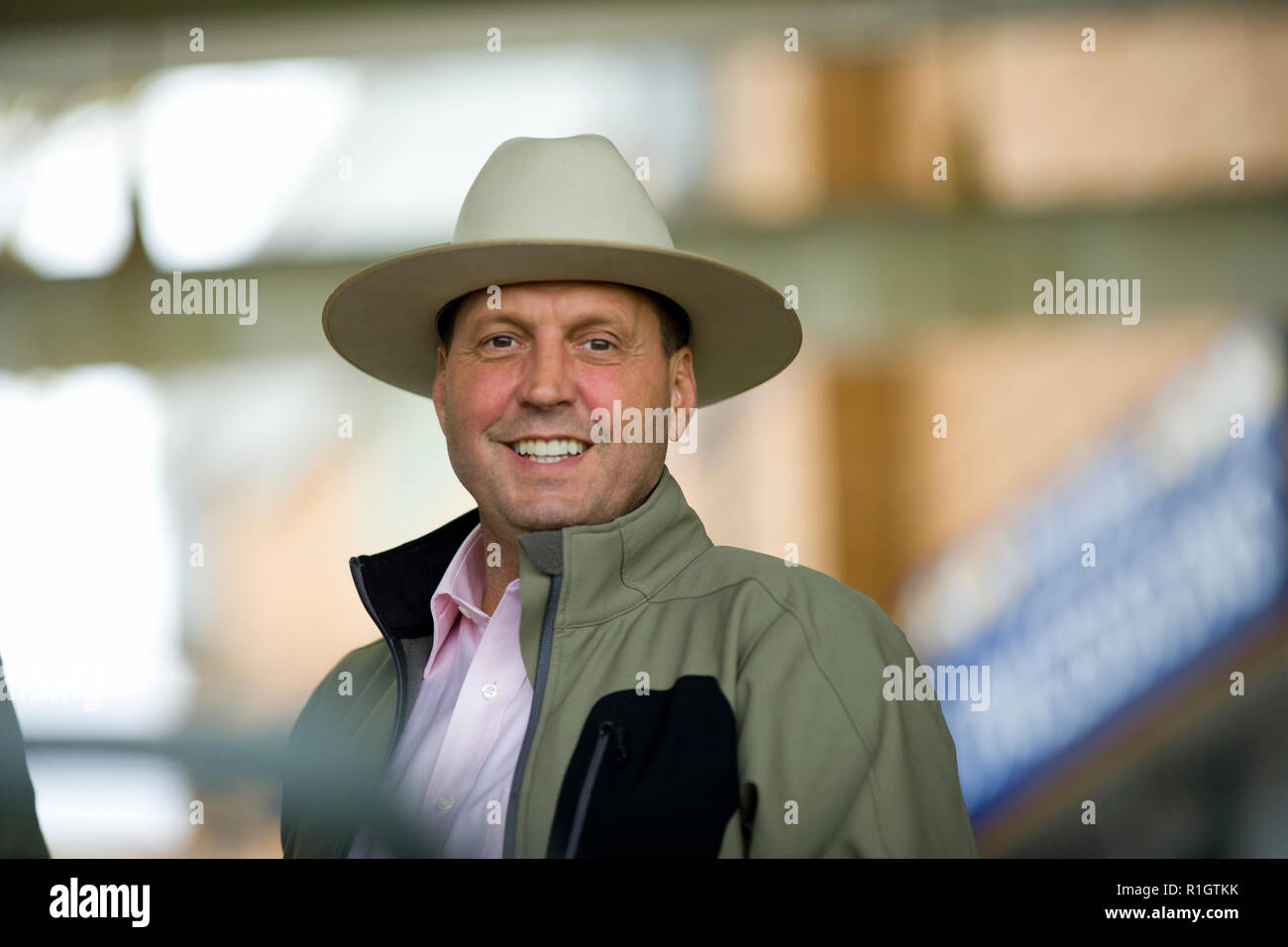 Man wearing a stetson hat hi-res stock photography and images - Alamy