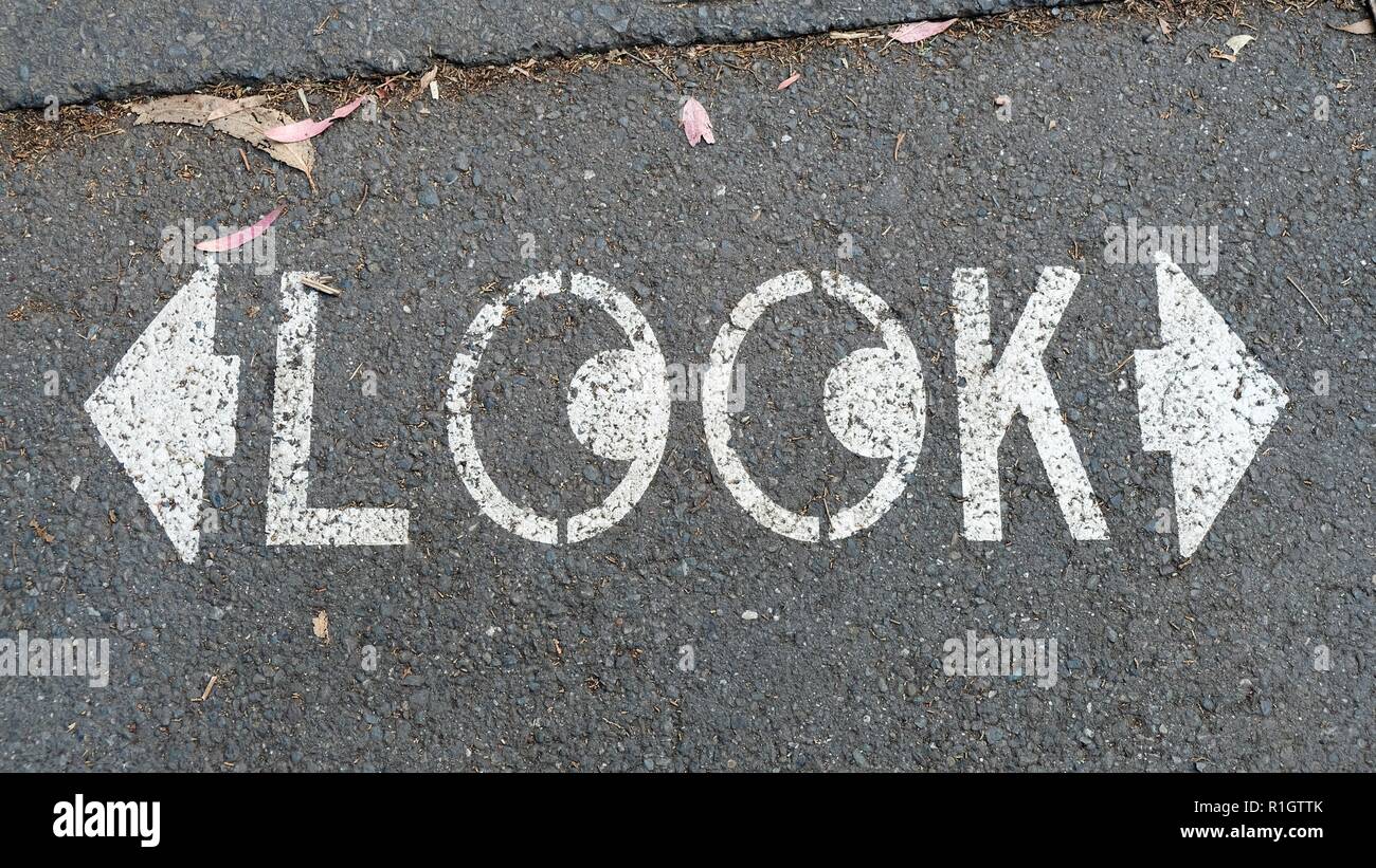 Look both ways before crossing hi-res stock photography and images - Alamy Look both ways before crossing hi-res stock photography and images - Alamy