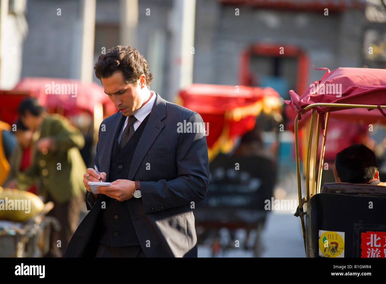 Writing horizontally hi-res stock photography and images - Alamy