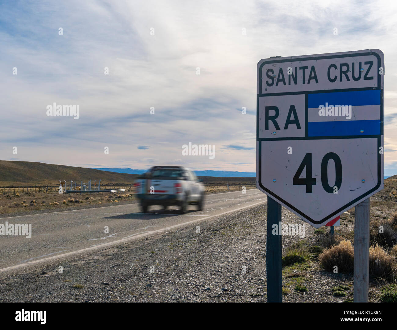 Route 40 sign hi-res stock photography and images - Alamy