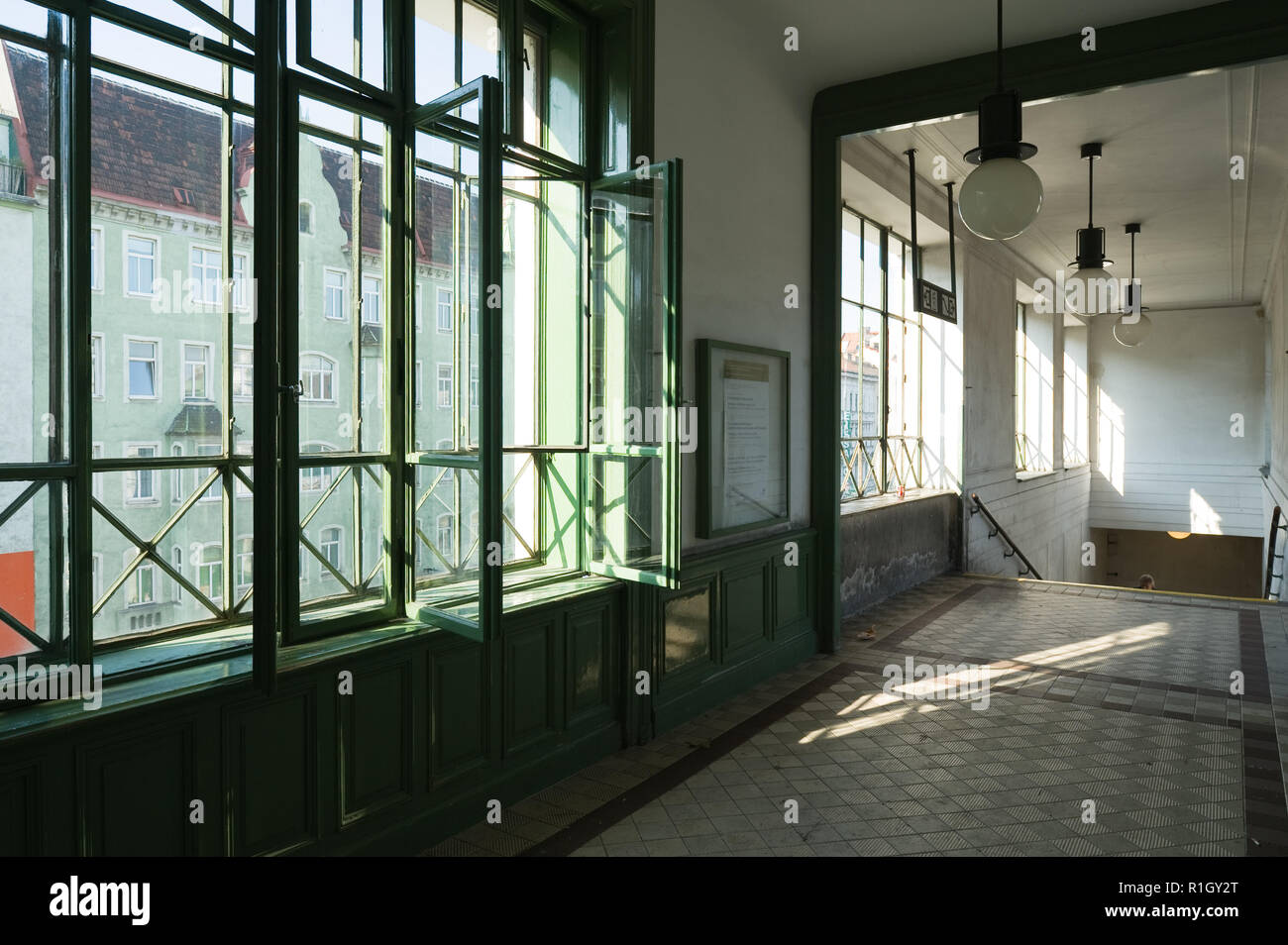 Wien, U-Bahn-Linie U6, Gürtellinie, früher Stadtbahn - Vienna, Subway ...