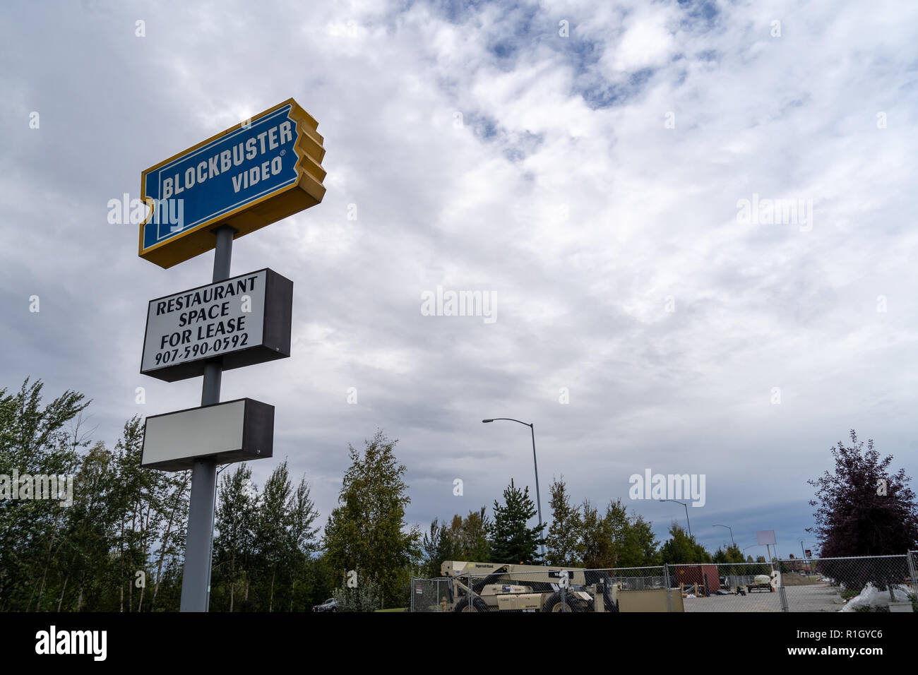 Blockbuster store interior hi-res stock photography and images - Alamy