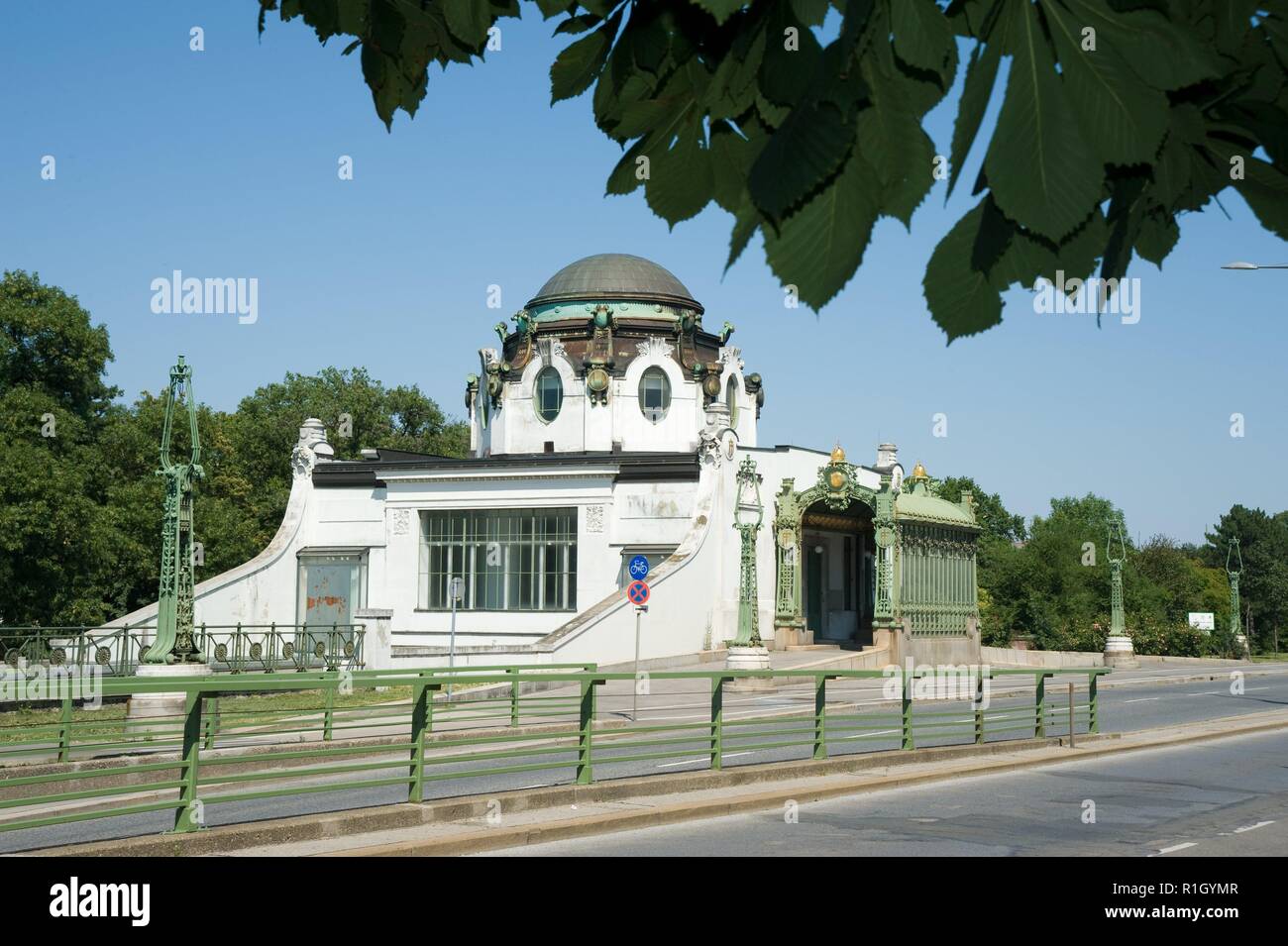 Wien, Stadtbahn, Hofpavillon Hietzing, Architekt Otto Wagner 1899 ...