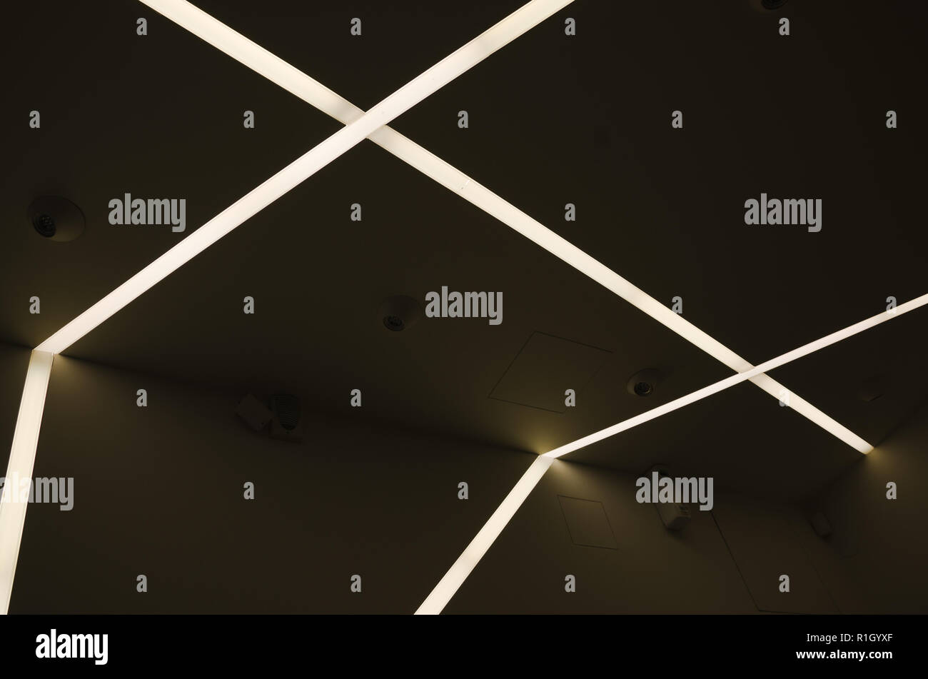 Bright light lines hi-res stock photography and images - Alamy