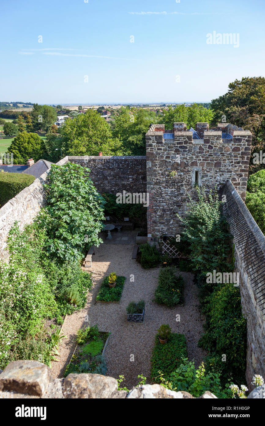 View into a courtyard at Rye Castle, East Sussex Stock Photo - Alamy