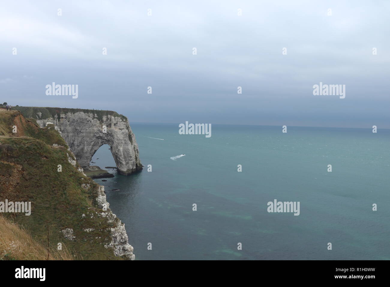 Etretat cliffs boats normandy hi-res stock photography and images - Alamy
