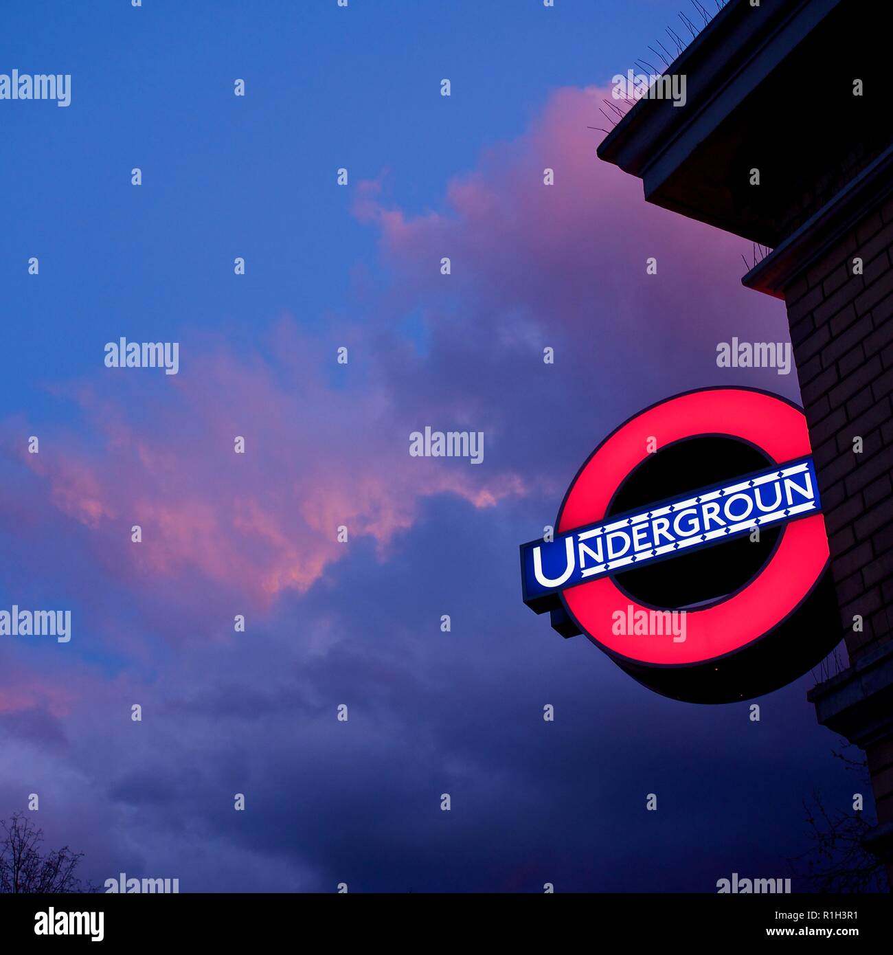 Tube station signs hi-res stock photography and images - Alamy