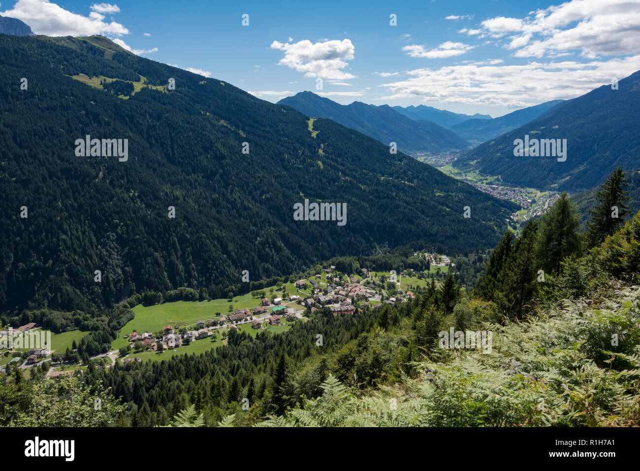 Sant' Antonio di Mavignola , Val Rendena Stock Photo - Alamy