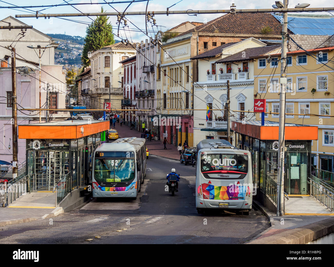 Quito public transport hi-res stock photography and images - Alamy