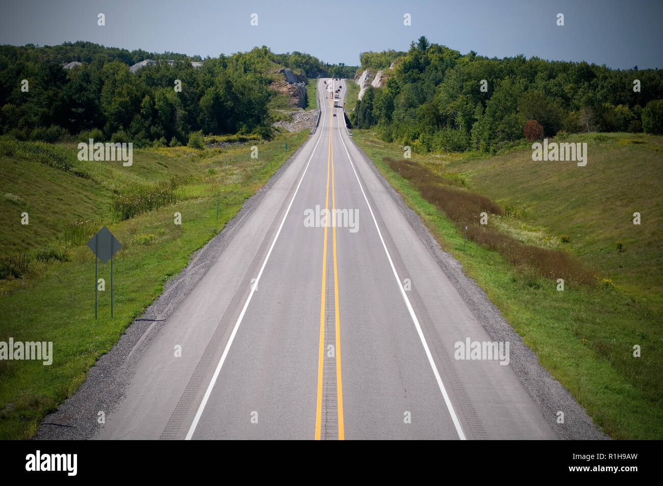 Empty Major Highway in North America Stock Photo - Alamy