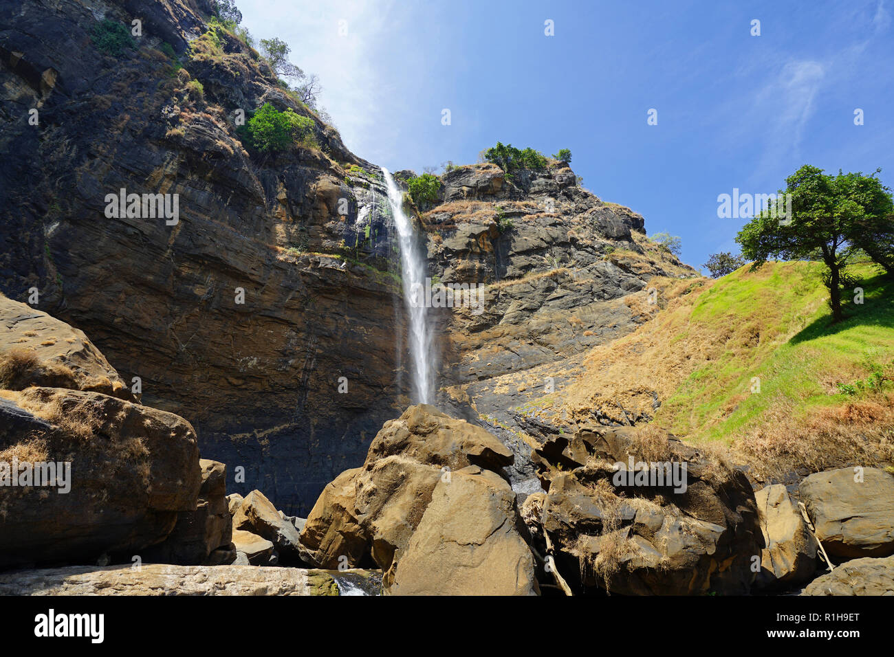 Curug Cikanteh Waterfall, Geopark Ciletuh, Sukabumi, West Java, Indonesia Stock Photo - Alamy