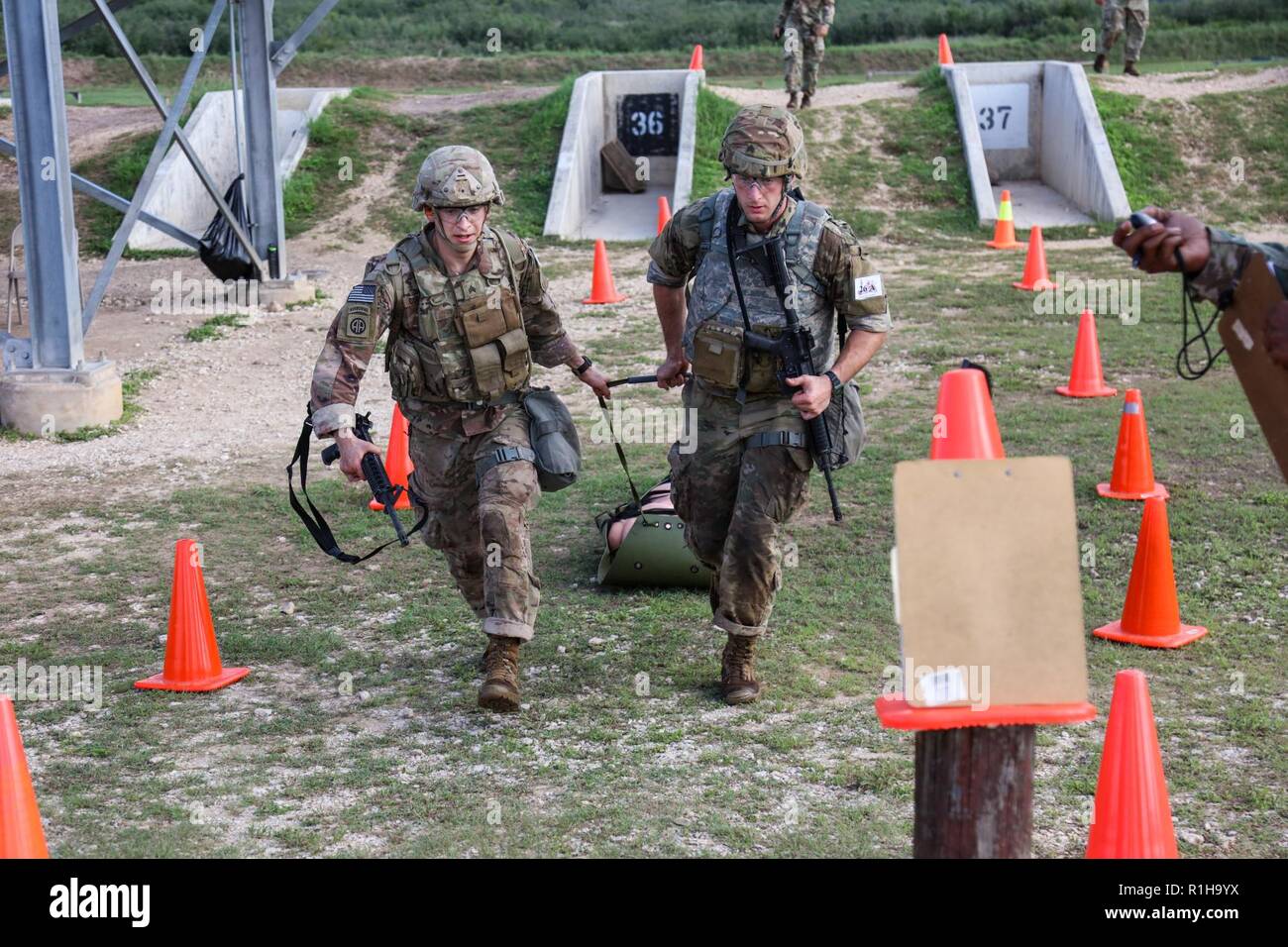 Sgt. James Culligan and Sgt. Nathan Davis, Airborne Ranger Training ...