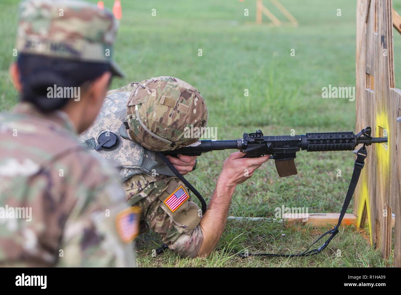 Sgt. Nathan Davis, Airborne Ranger Training Brigade, engages targets ...