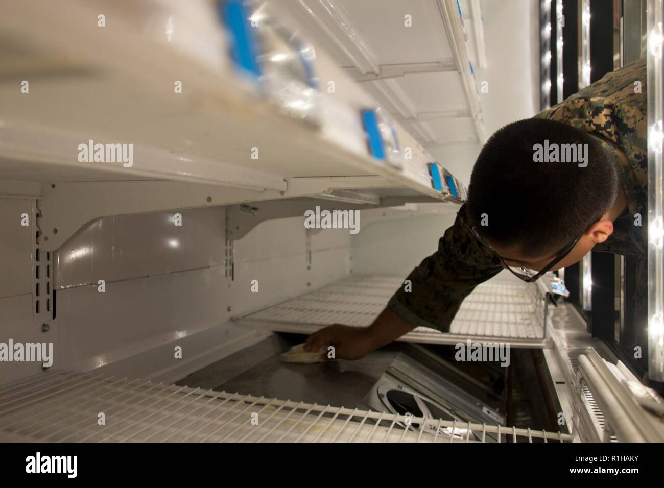 Commissary section hi-res stock photography and images - Alamy