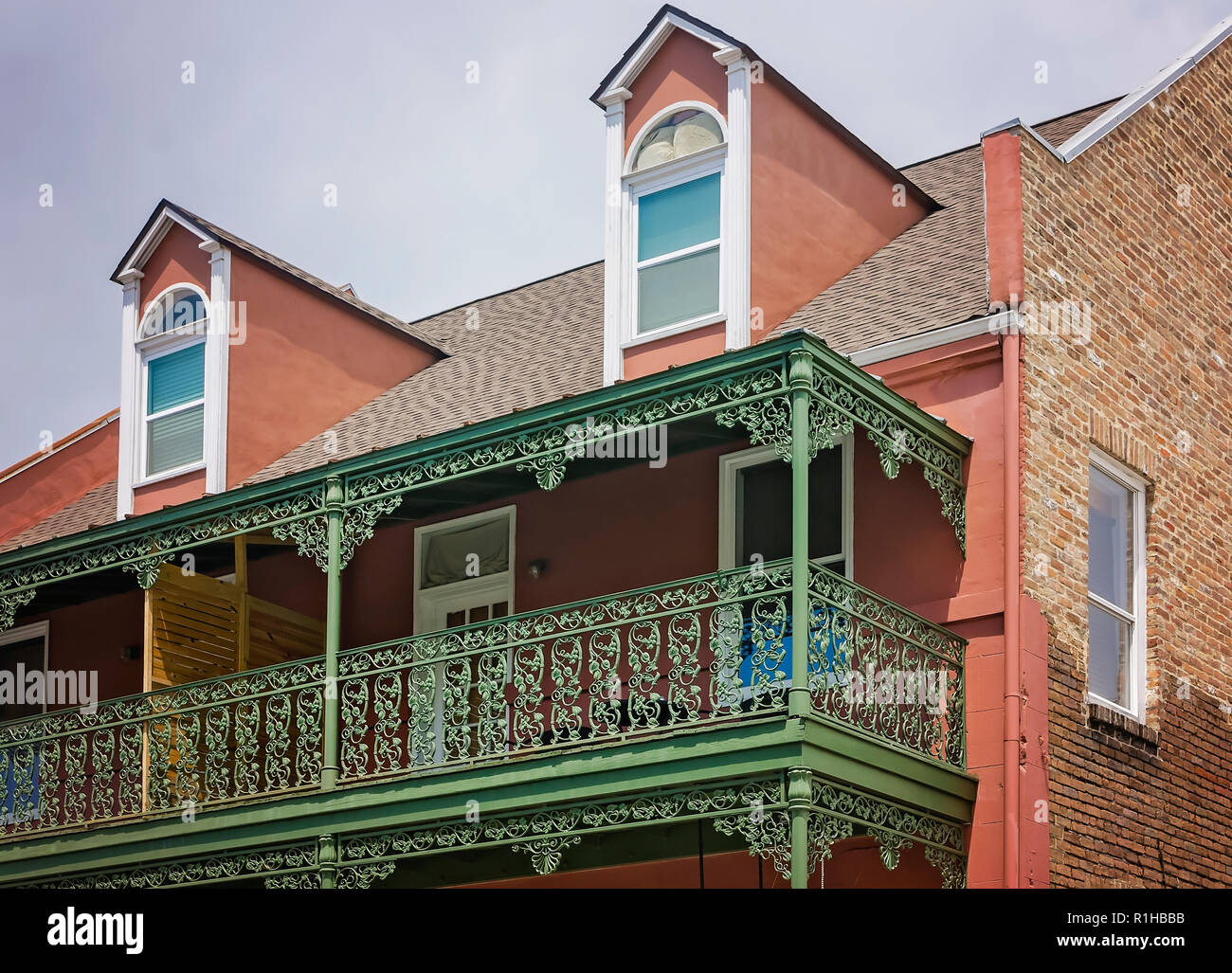 Ironwork railing hi-res stock photography and images - Alamy