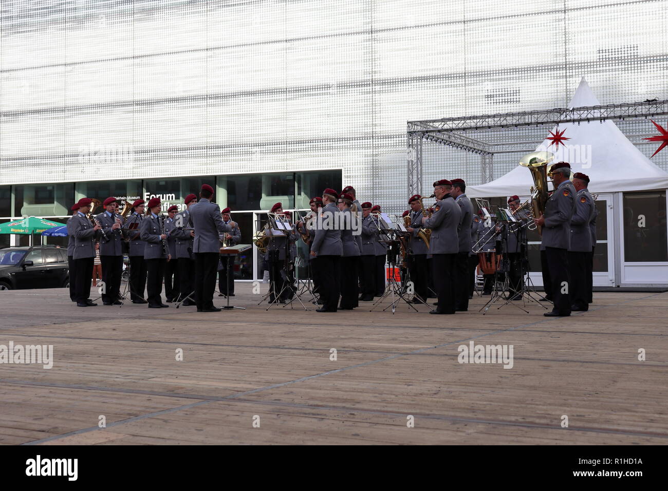 Band uniforms hi-res stock photography and images - Alamy