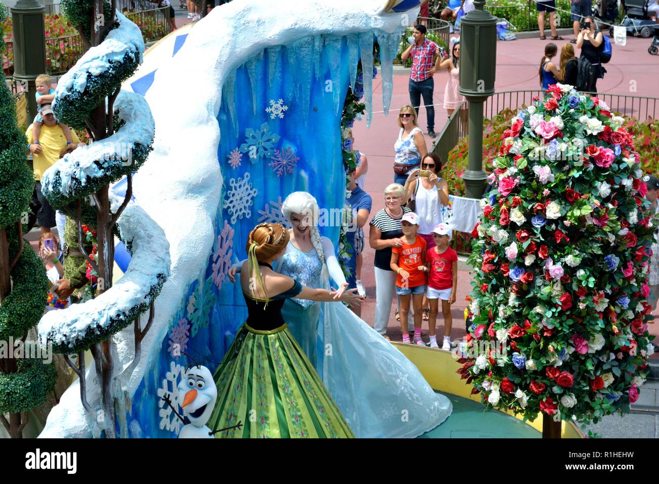 Disney Parade, orlando Stock Photo - Alamy