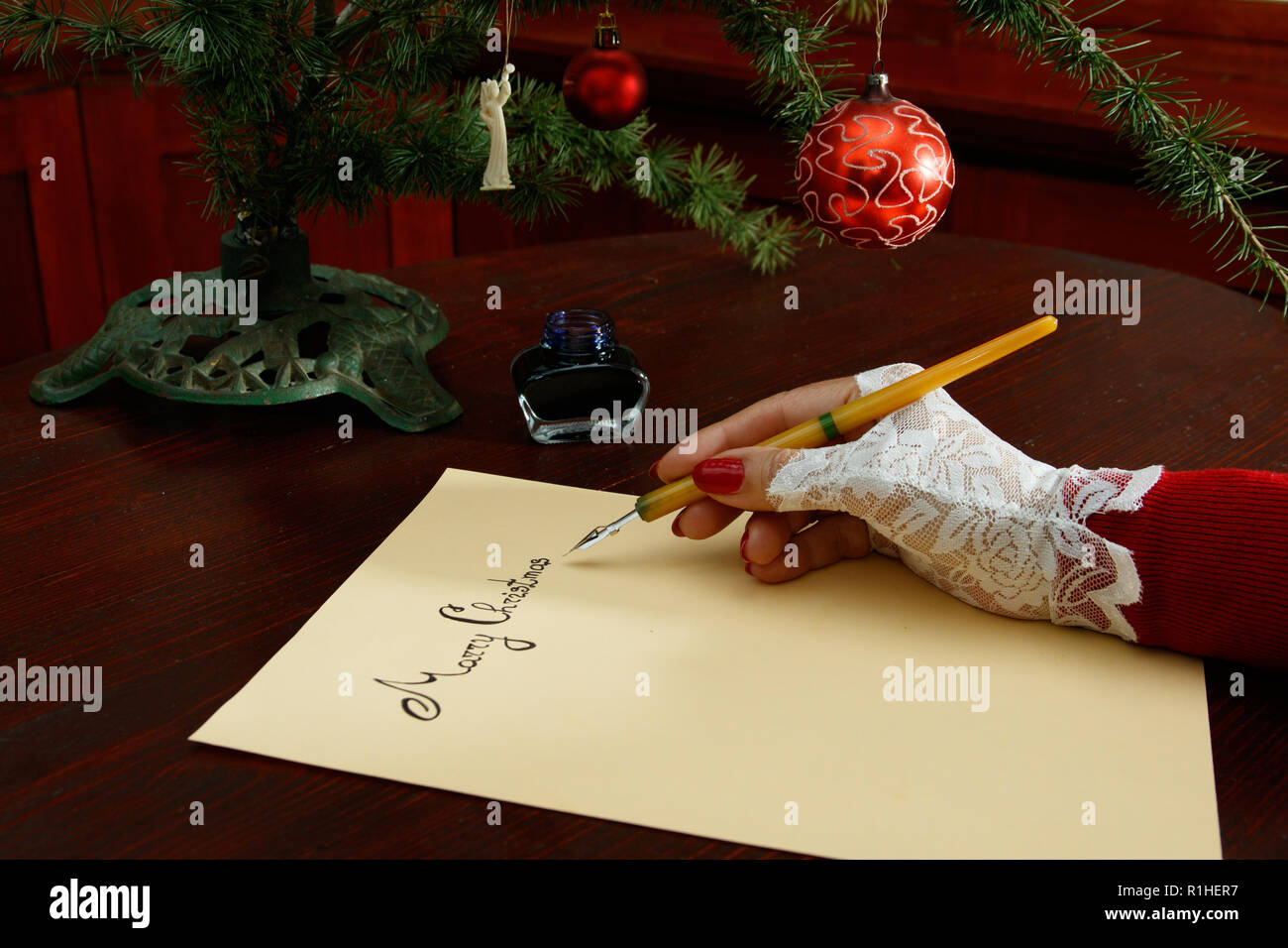 Old lady writing letter hi-res stock photography and images - Alamy