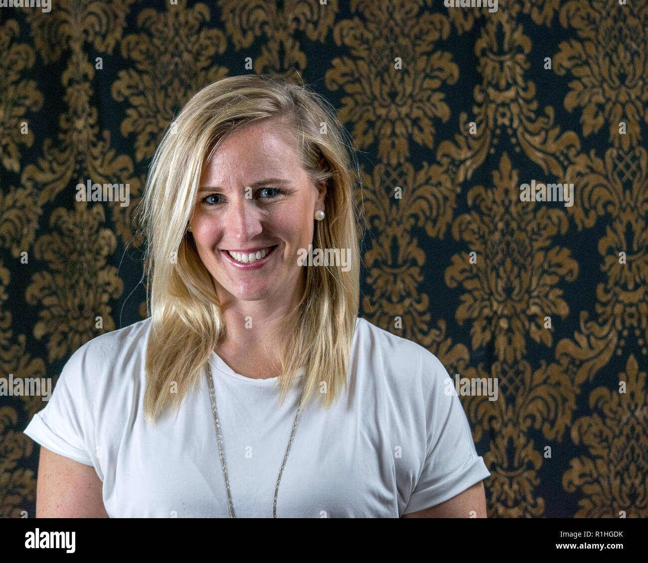 Portrait shoot hi-res stock photography and images - Alamy
