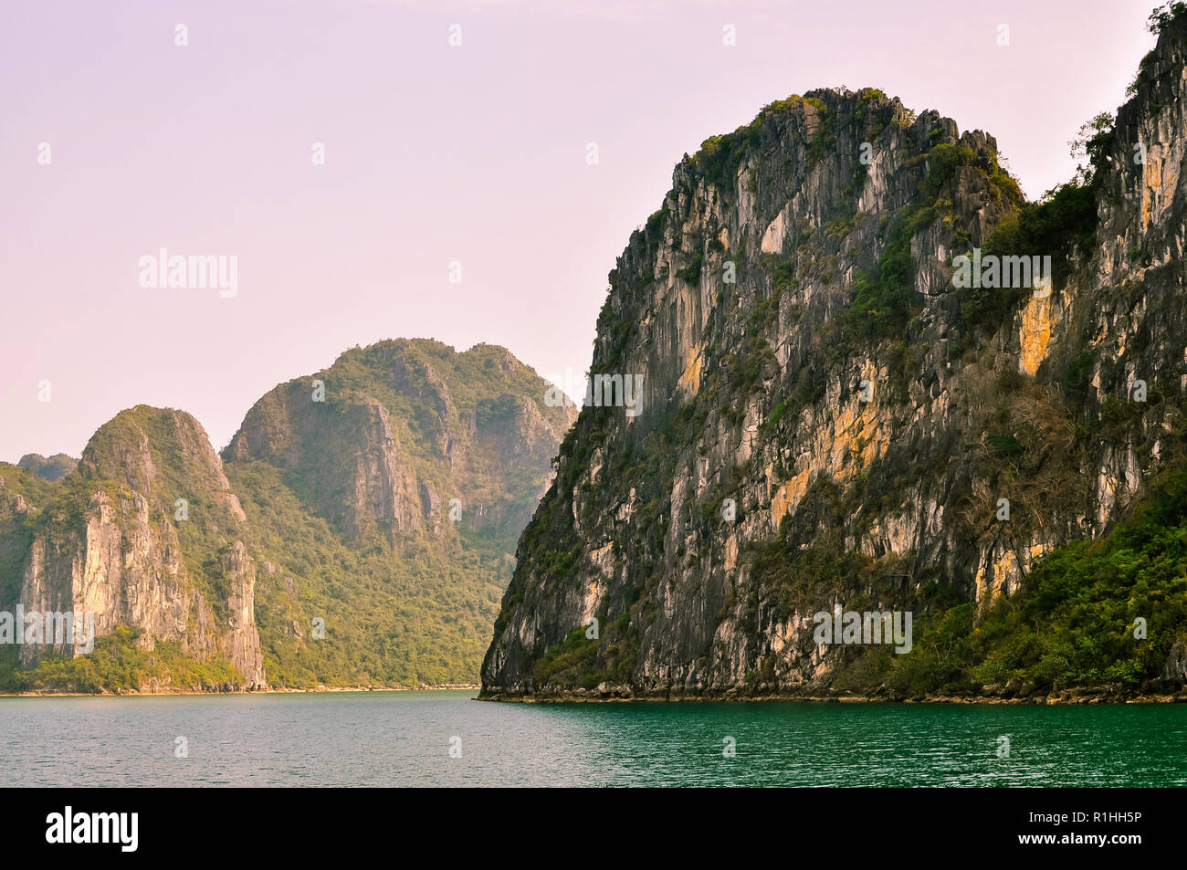 Limestone Rock Outcrop - Halong Bay, Vietnam Stock Photo - Alamy