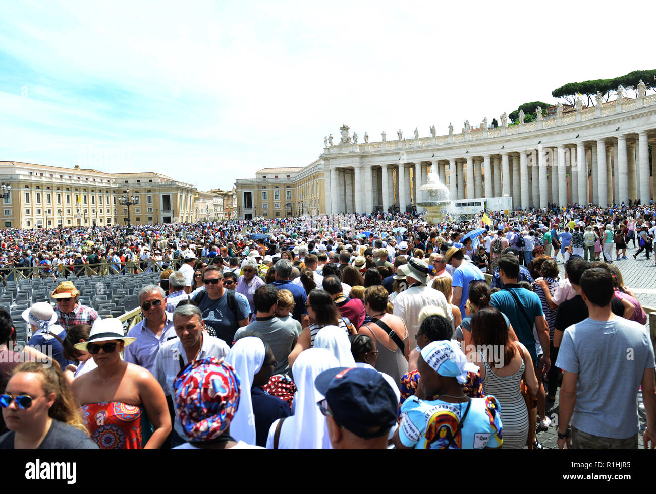 Catholic pilgrims hi-res stock photography and images - Alamy
