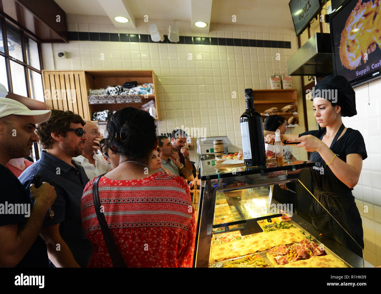 Rome italy bonci pizzarium hi-res stock photography and images - Alamy