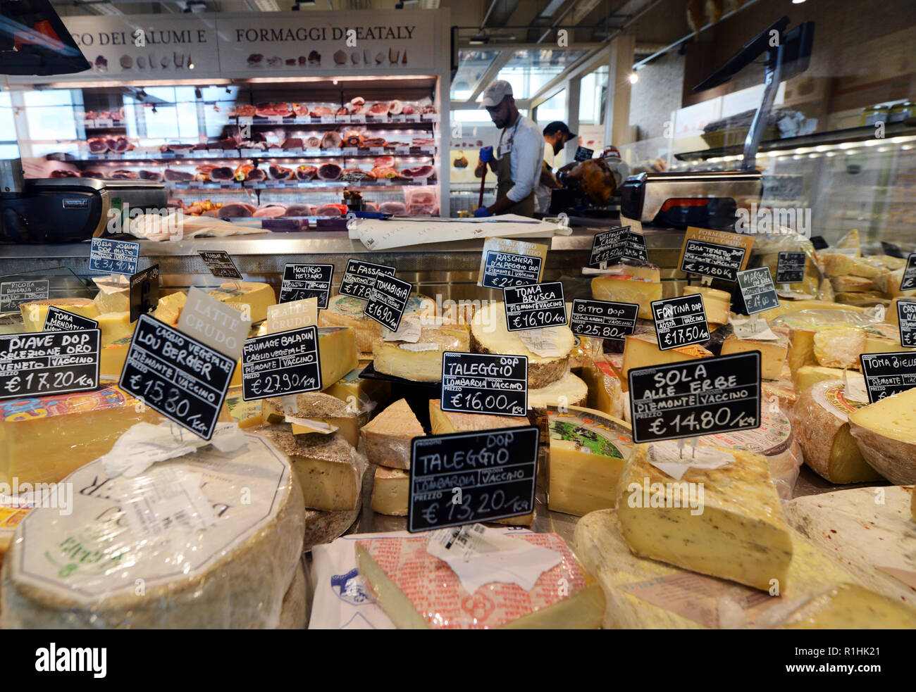 Eataly rome hi-res stock photography and images - Alamy