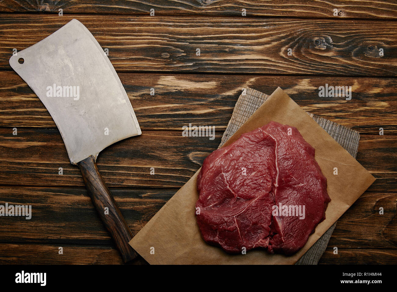Butcher paper background hi-res stock photography and images - Alamy
