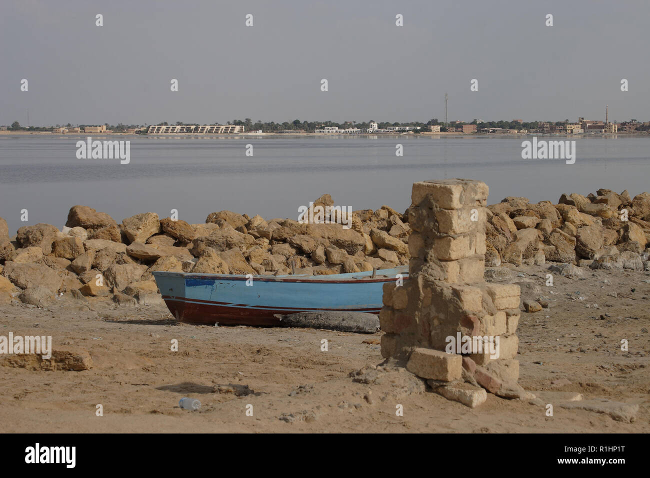 Qarun lake hi-res stock photography and images - Alamy
