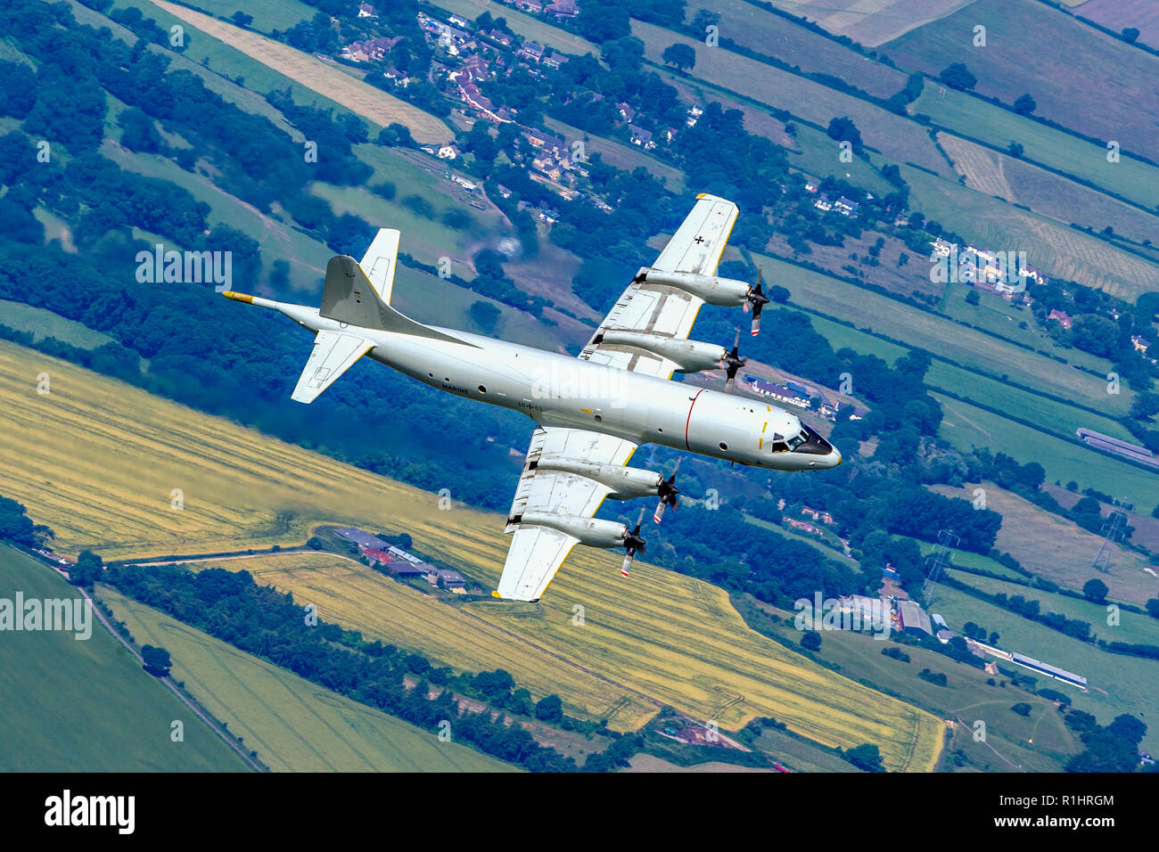 Four engine turboprop hi-res stock photography and images - Alamy