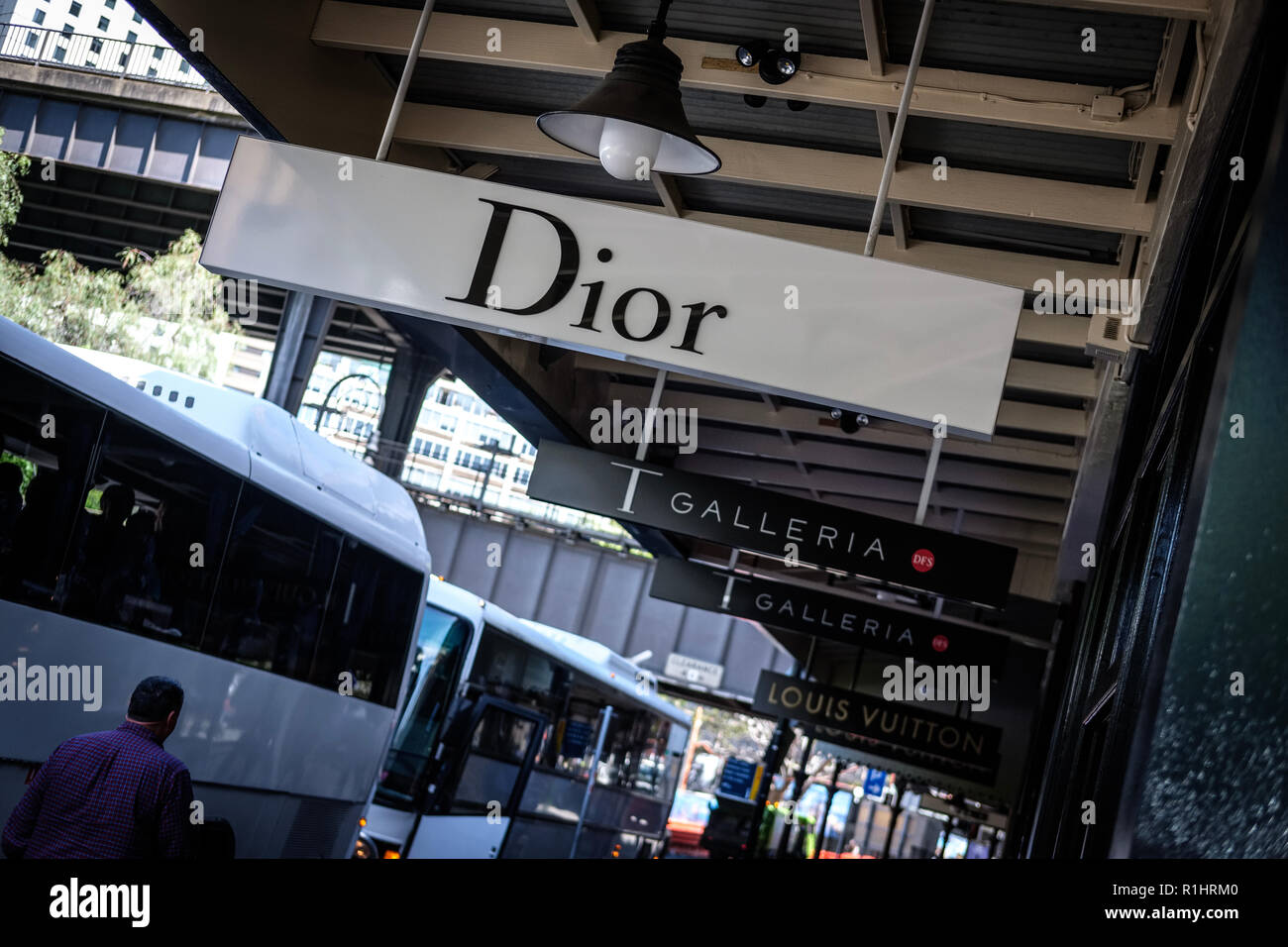Dior logo hi-res stock photography and images - Alamy