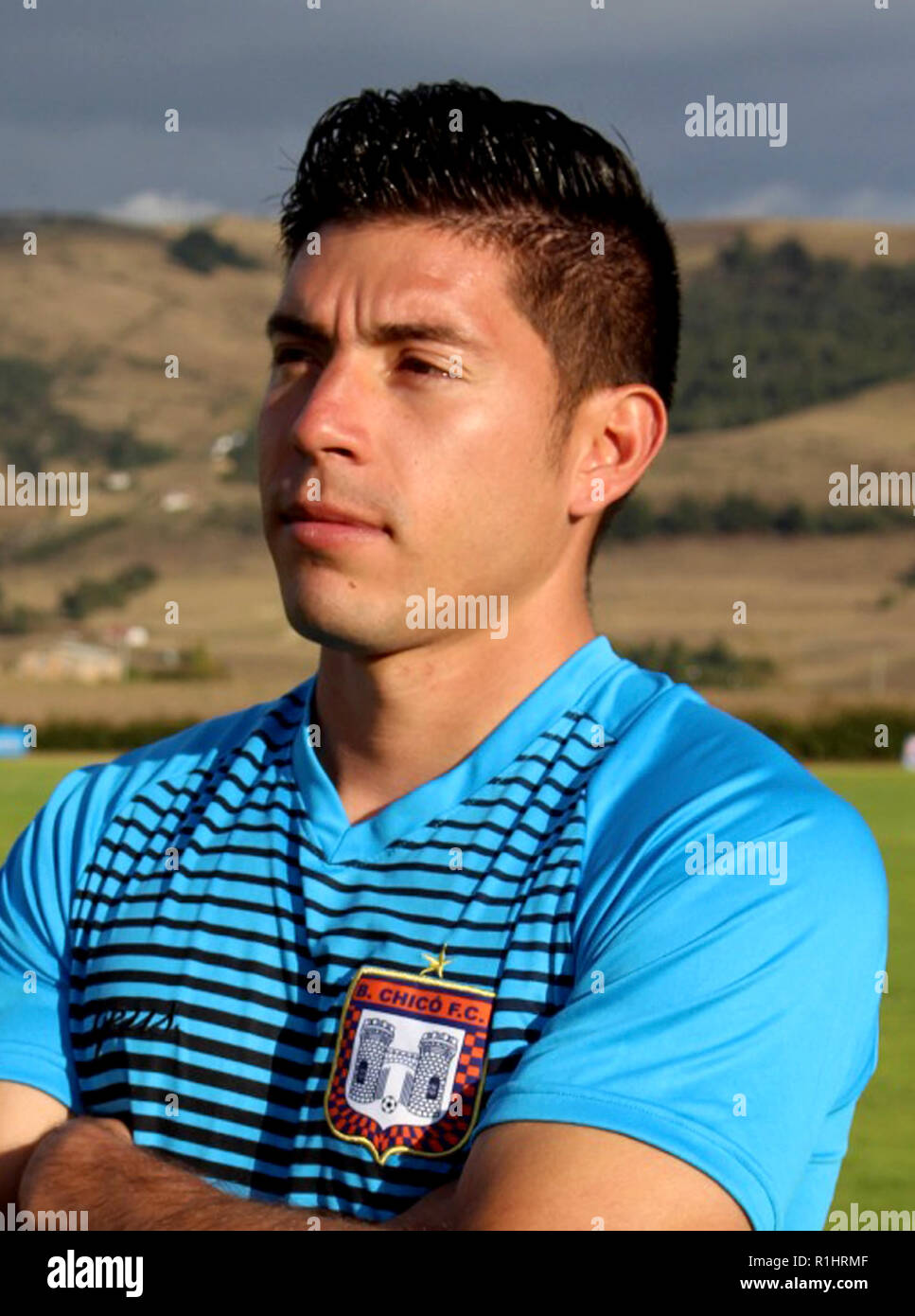 Chico futbol hi-res stock photography and images - Alamy