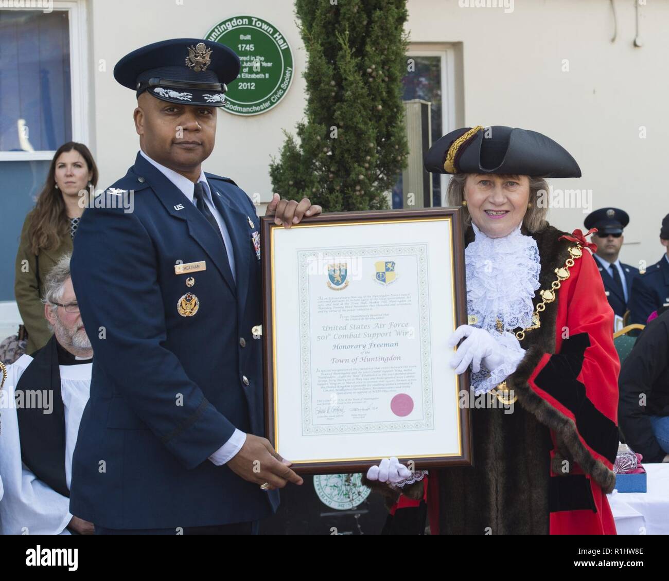Councillor Sarah Gifford (right), Mayor of Huntingdon, presents U.S ...