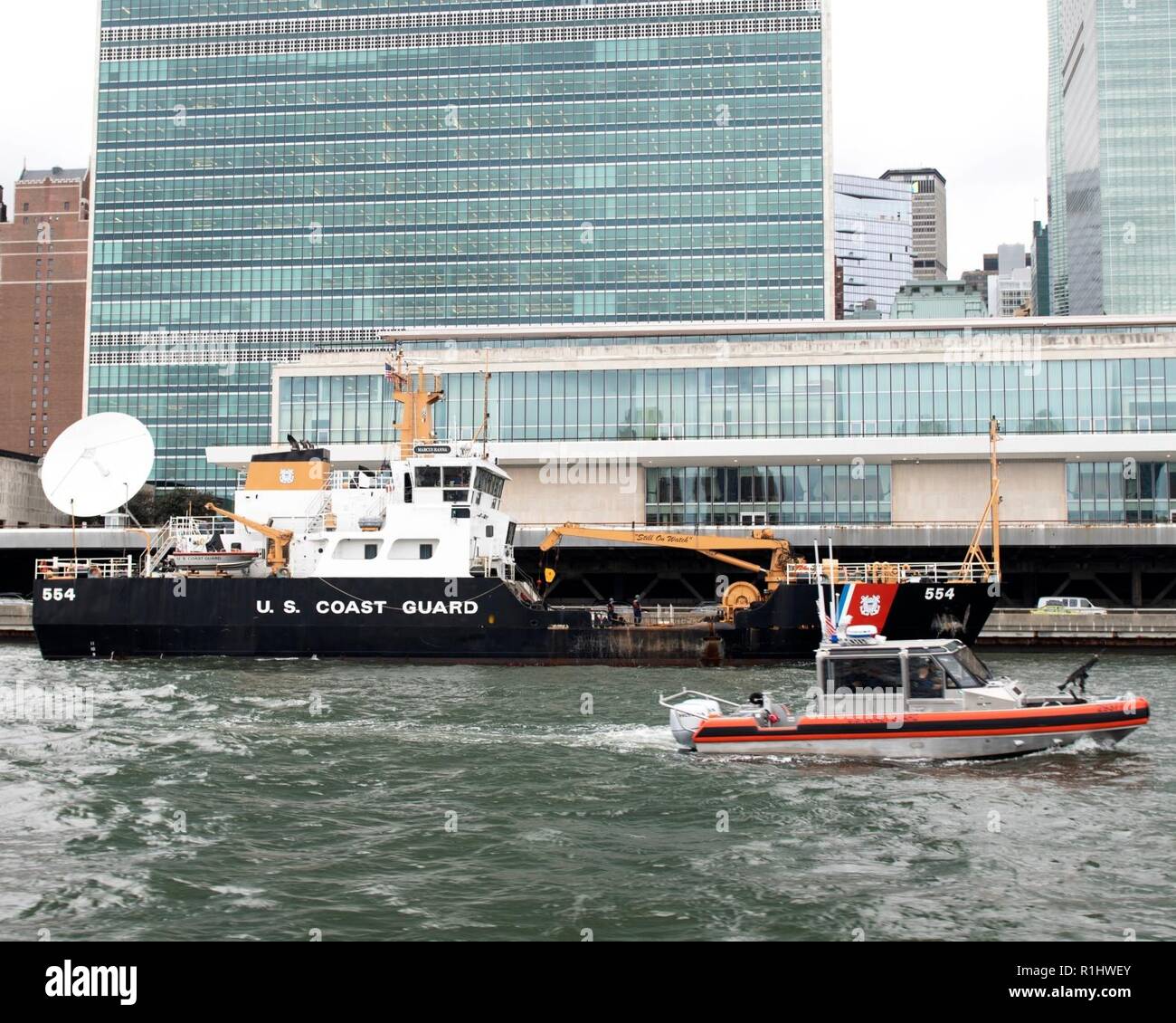 Coast guard cutter marcus hanna hi-res stock photography and images - Alamy