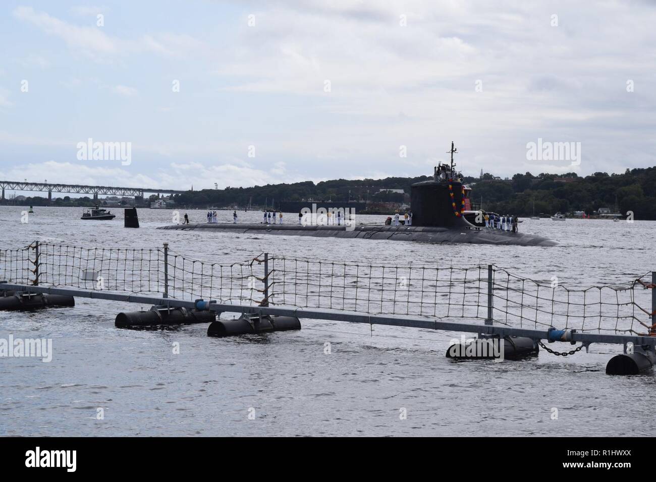 GROTON, Conn. (Sept. 21, 2018) - The nuclear-powered fast-attack ...