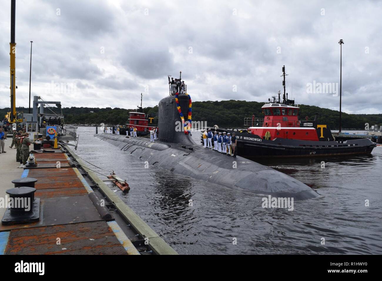 Uss california ssn 781 hi-res stock photography and images - Alamy
