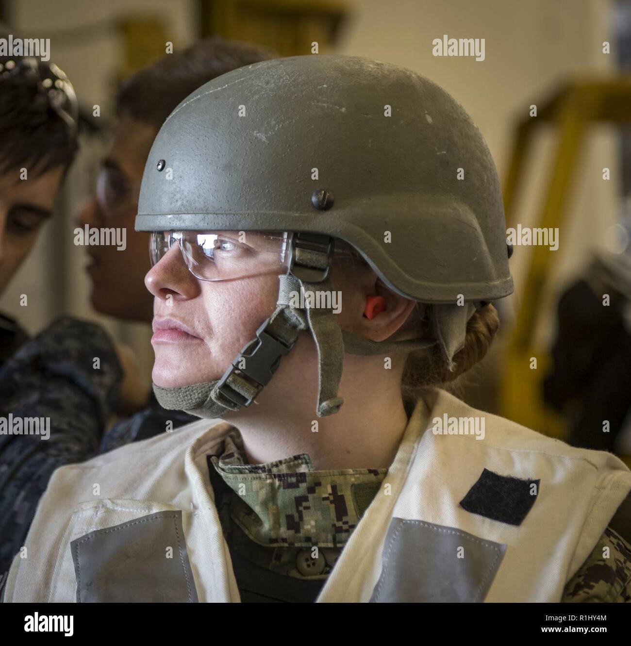 ATLANTIC OCEAN (Sept. 21, 2018) Master-at-Arms 2nd Class Sara Foster ...