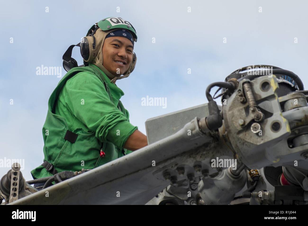 Uss daly hi-res stock photography and images - Alamy