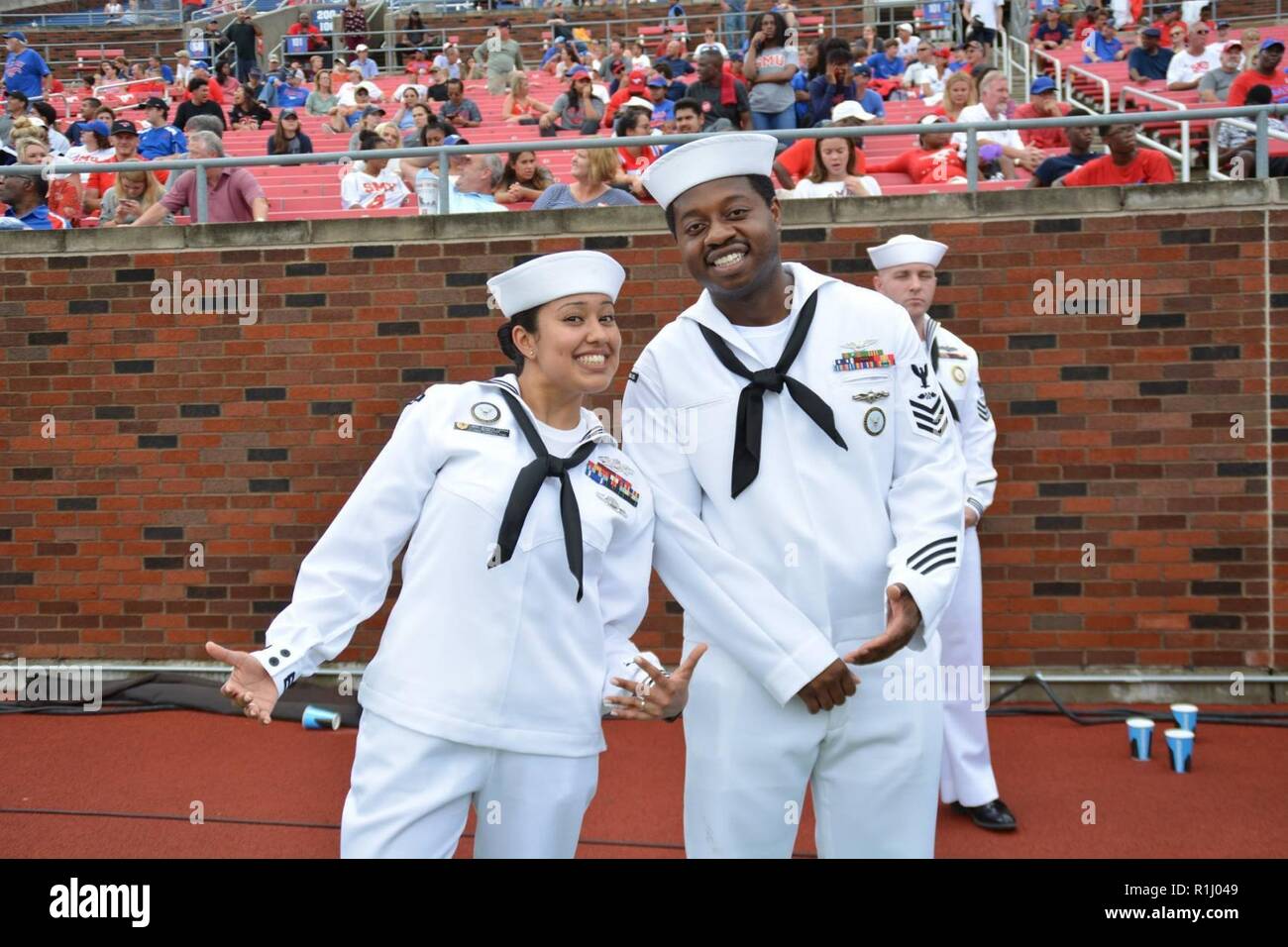 DALLAS (Sept.24, 2018) Builder 2nd Class Jessica Leyva, left, and ...