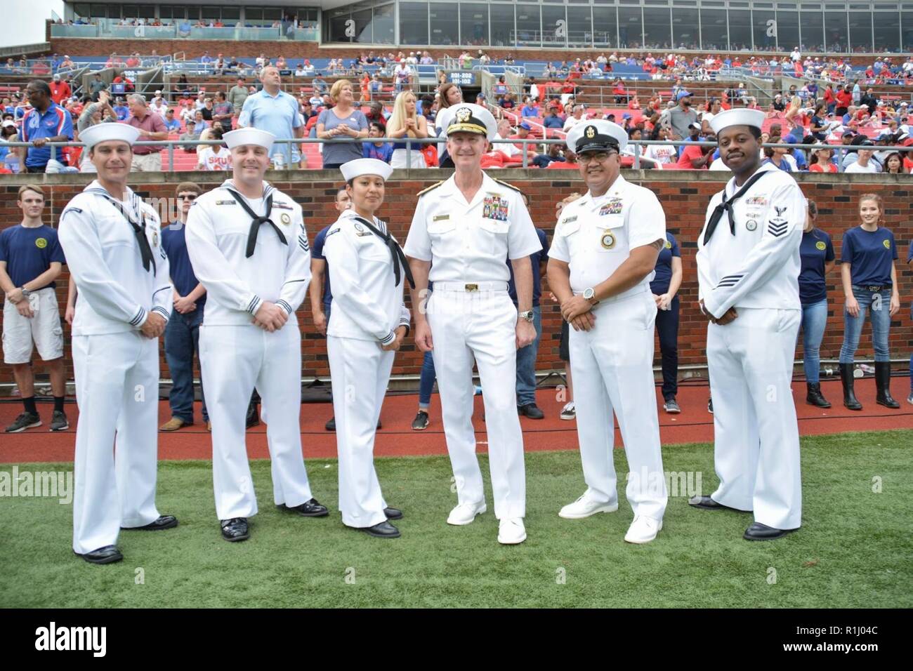 Navy recruiting district nrd dallas hi-res stock photography and images ...