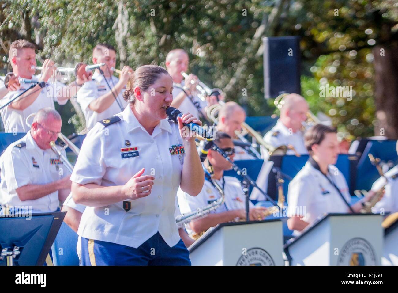 Maj gen gary brito commanding general hi-res stock photography and ...