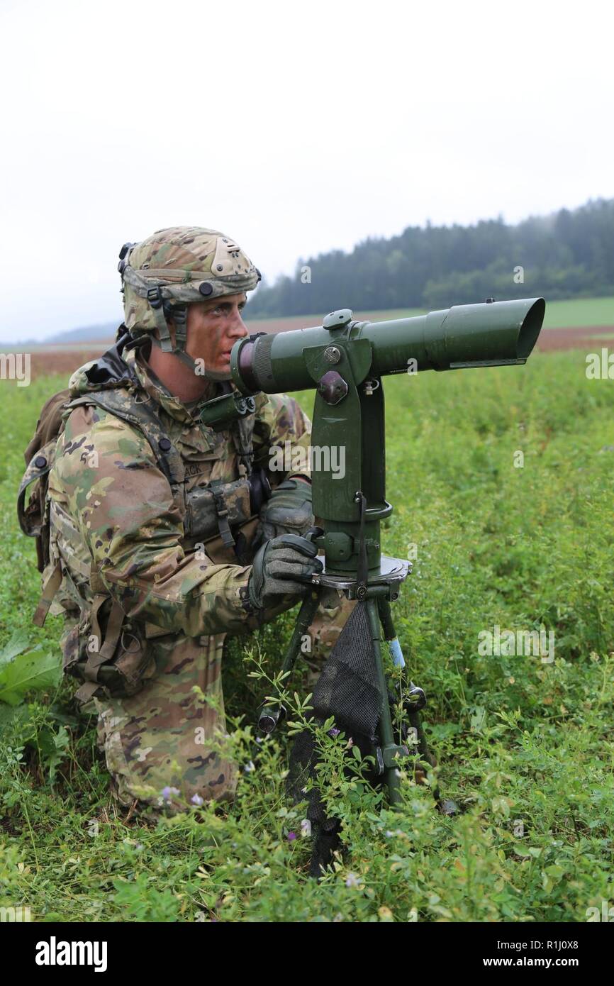 A U.S. Soldier of 4th Battalion, 319th Field Artillery Regiment, 173rd ...
